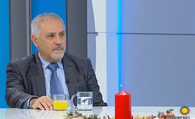 Любомир Кючуков Най сериозният проблем е че ЕС хем иска хем не иска руски нефт и газ Cross Bg