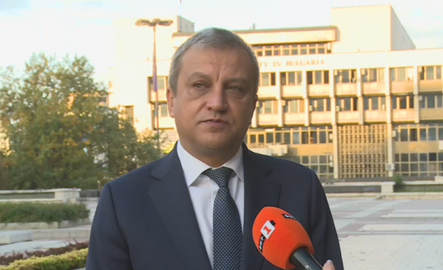 Кметът на Благоевград след откриването на македонския културен клуб Не